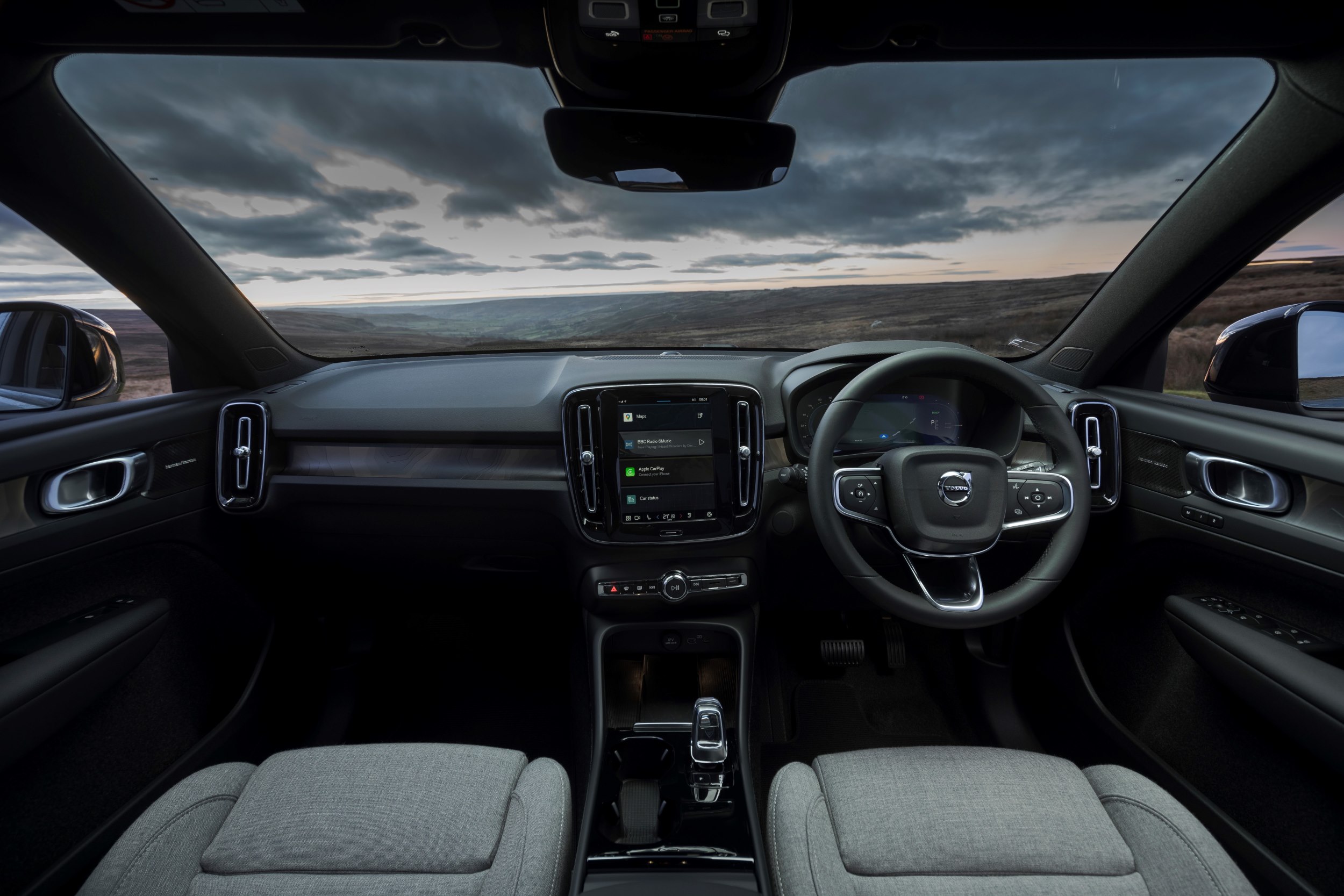 Volvo XC40 Review | CARWOW LEASEY