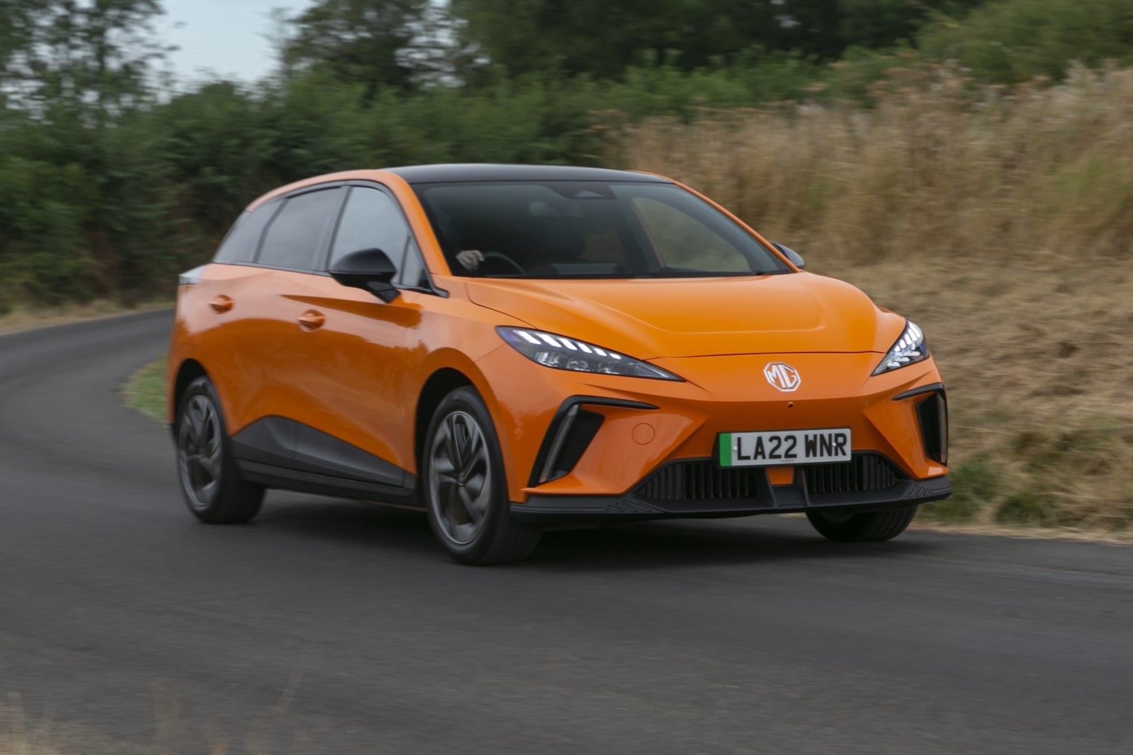 MG 4 Review 2024 | CARWOW LEASEY