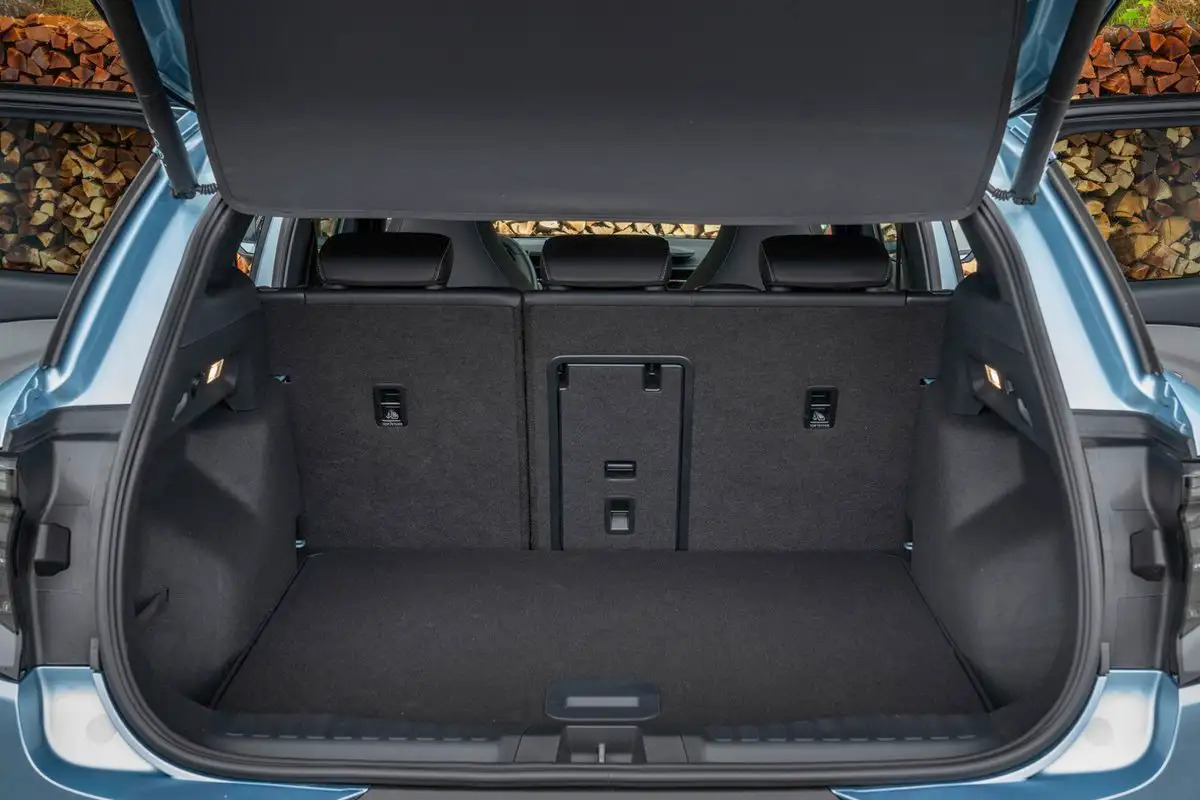 Ford Explorer Review 2024 | CARWOW LEASEY