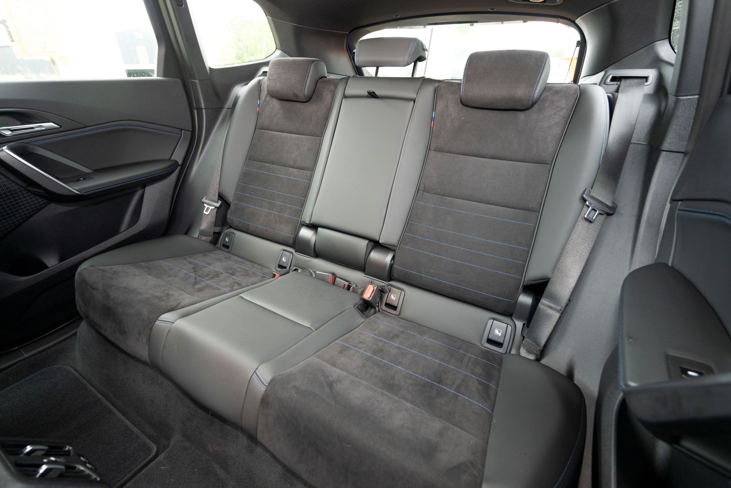 BMW iX2 Review 2024 | CARWOW LEASEY