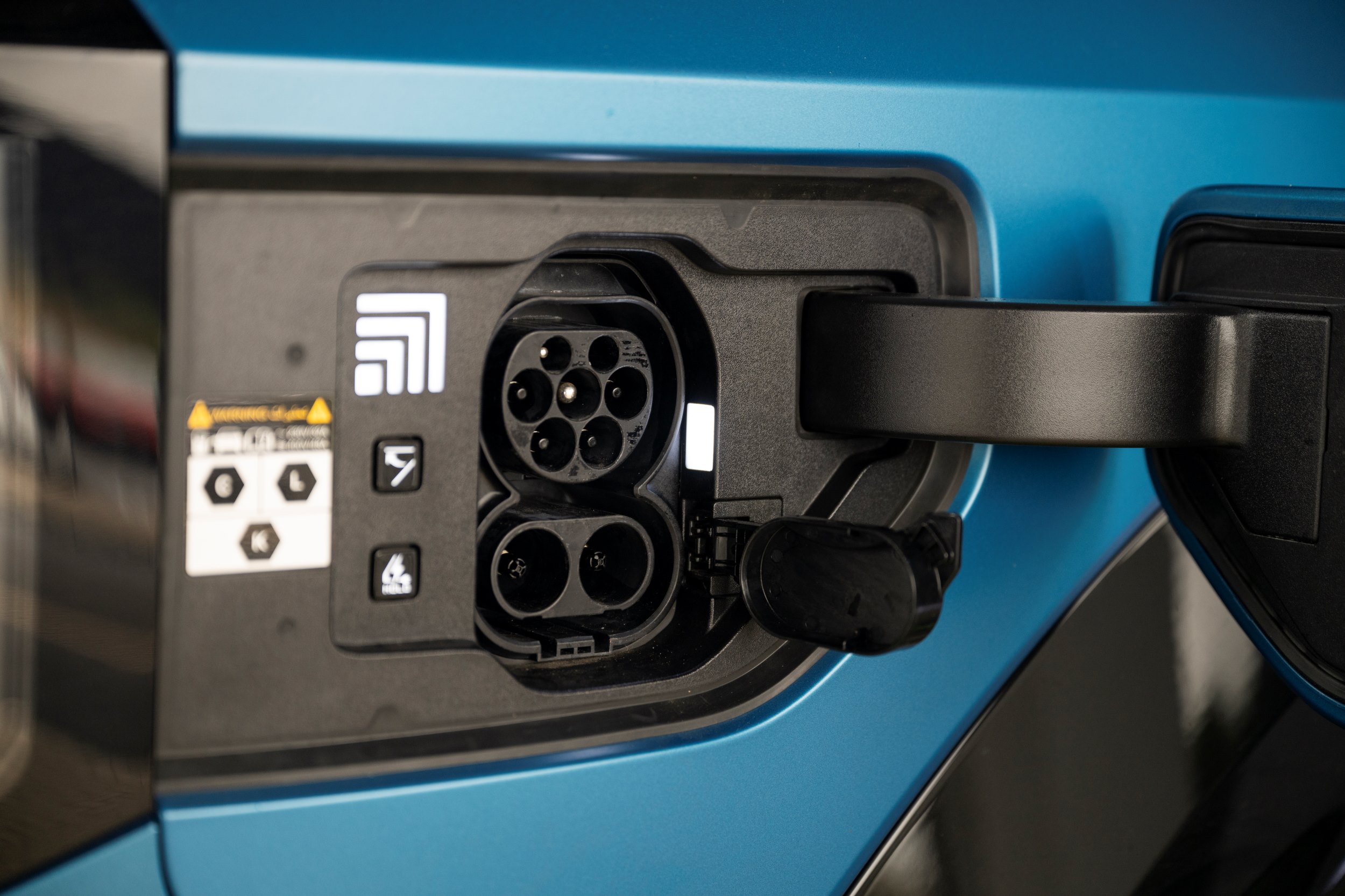 Kia EV9 Review 2024 | CARWOW LEASEY