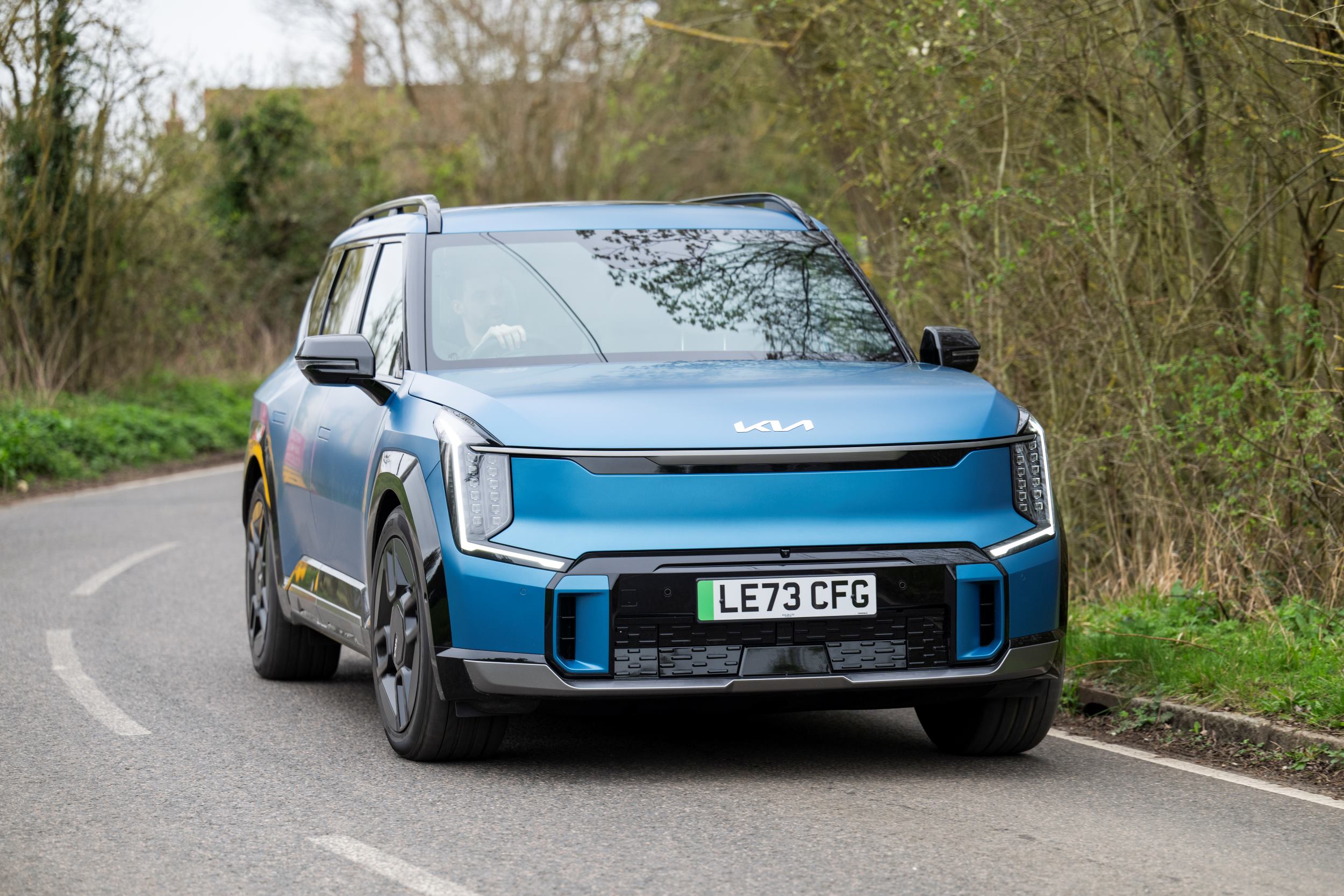 Kia EV9 Review 2024 | CARWOW LEASEY