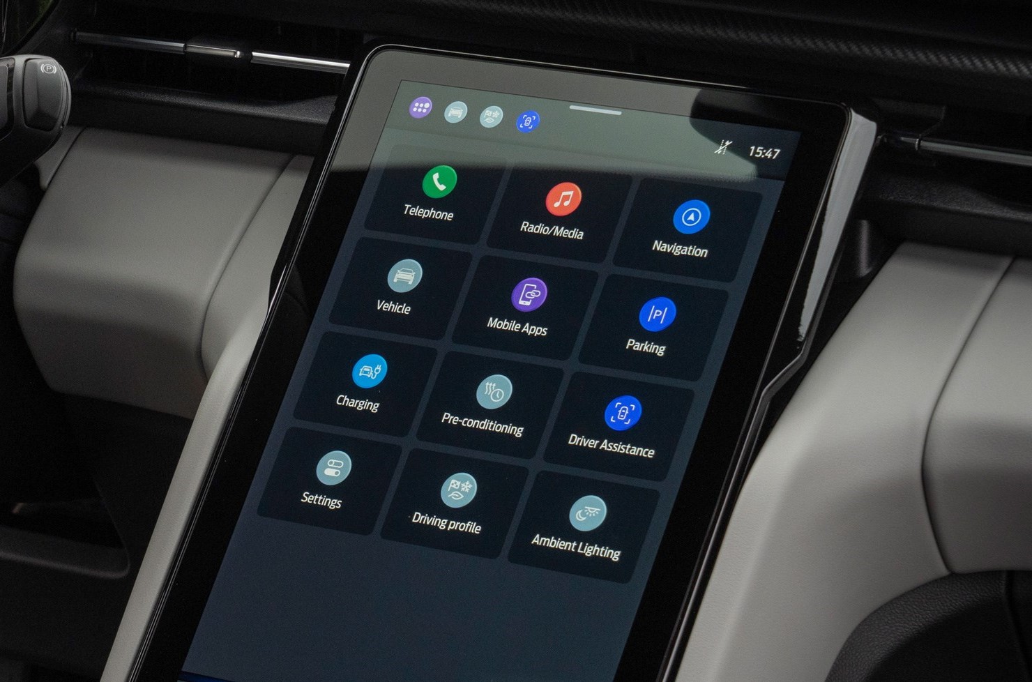 Ford Explorer Review 2024 | CARWOW LEASEY