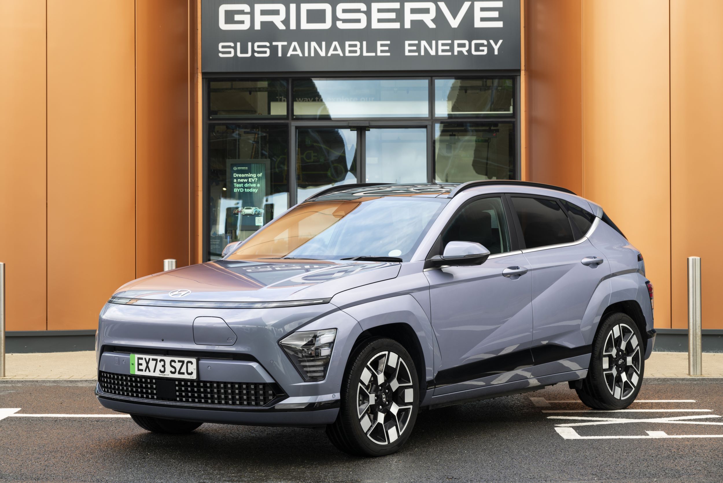 Hyundai Kona Electric Review 2024 CARWOW LEASEY