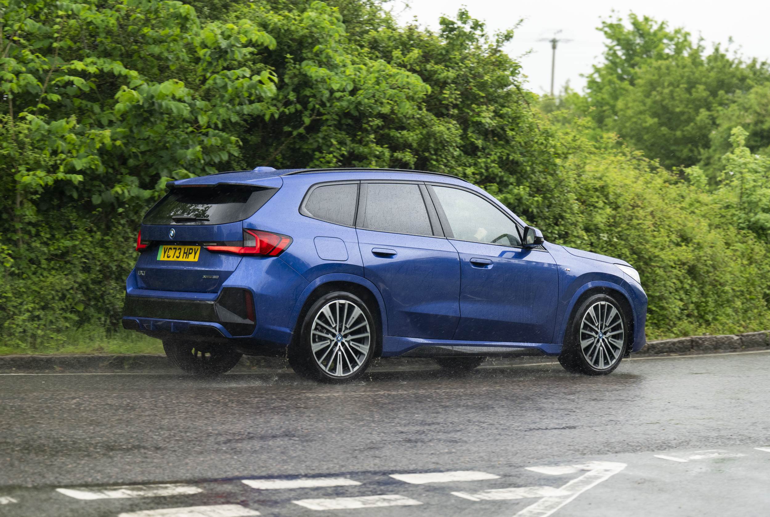 BMW iX1 Review 2024 | CARWOW LEASEY