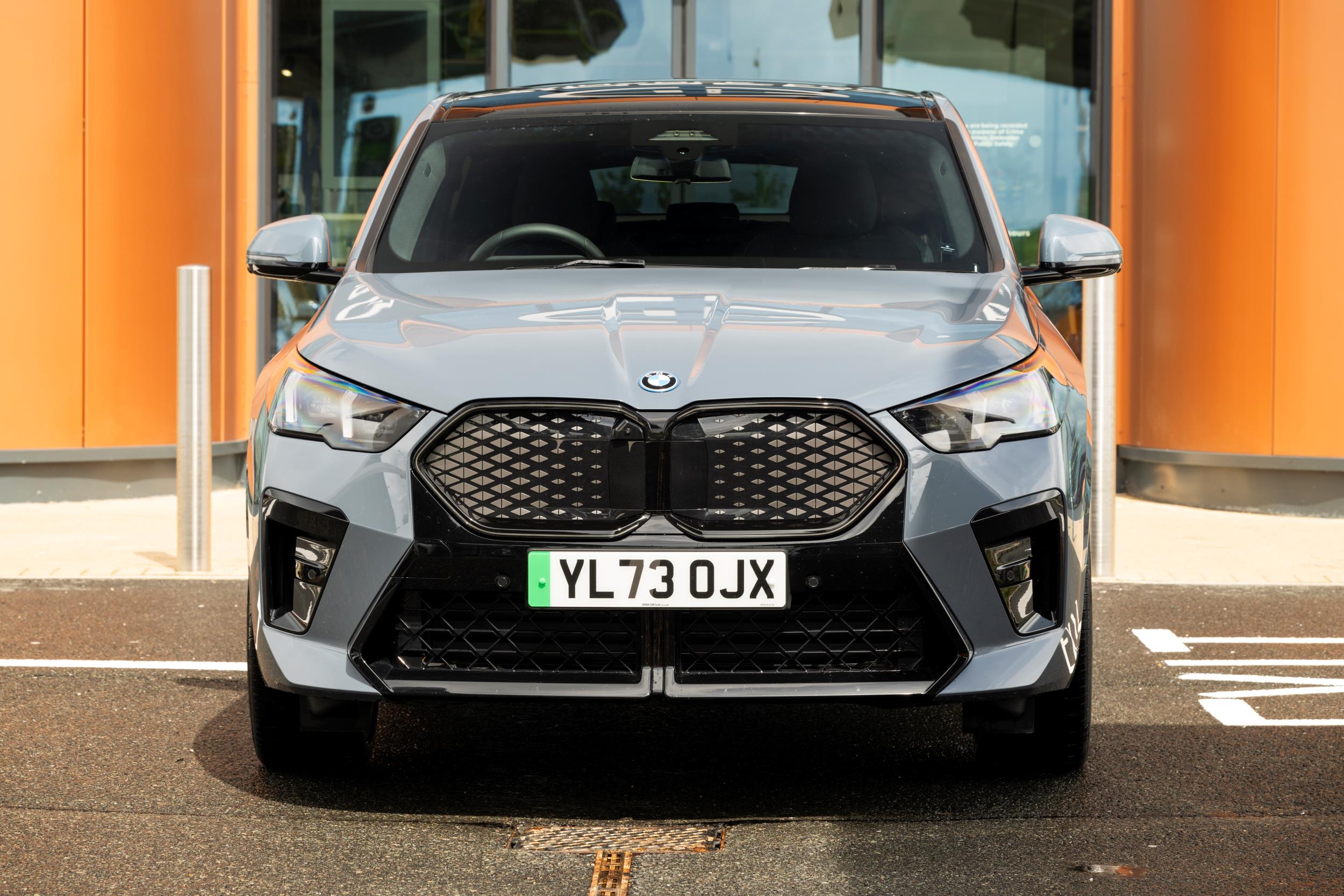Carwow Bmw Ix2 Review
