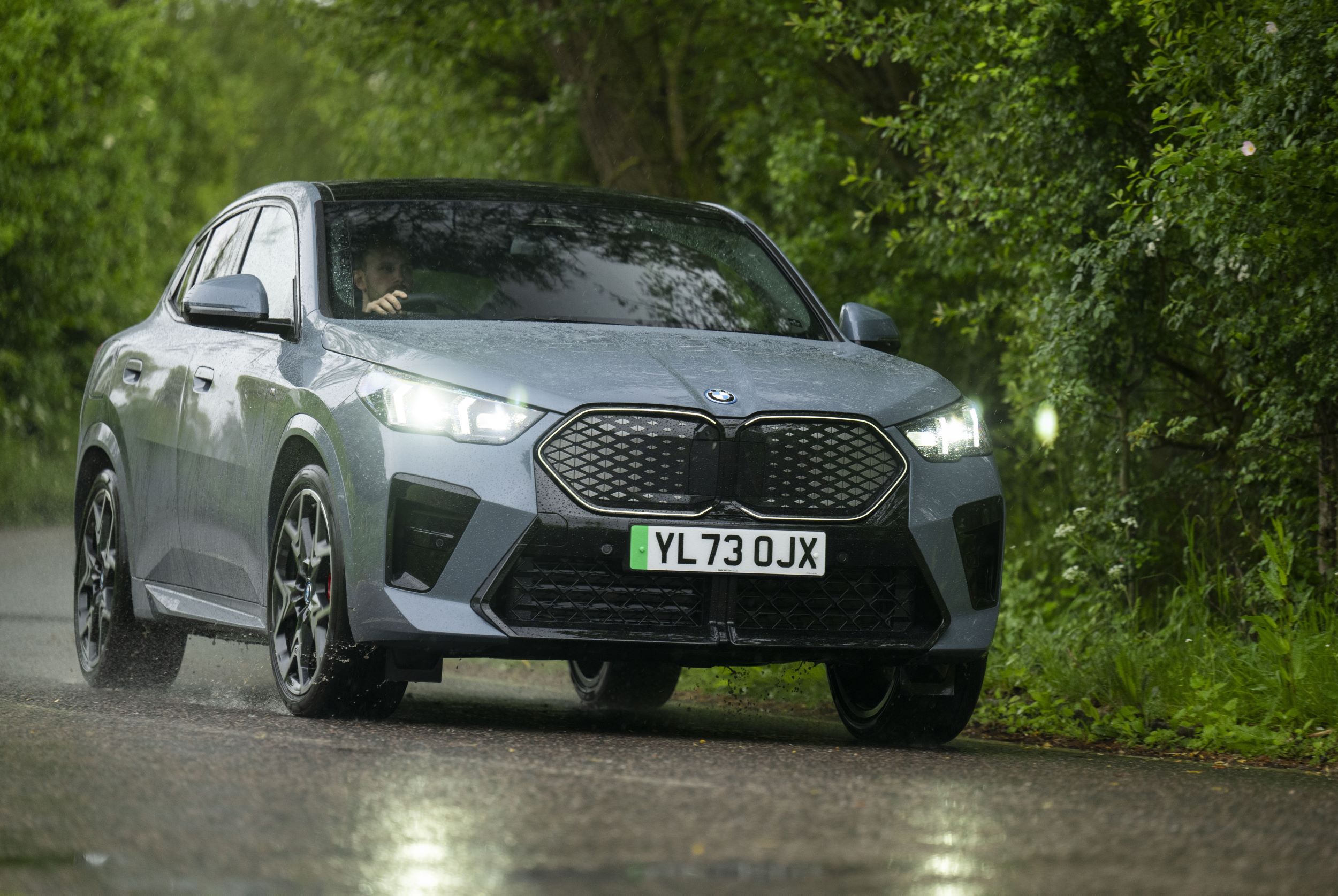 Carwow Bmw Ix2 Review