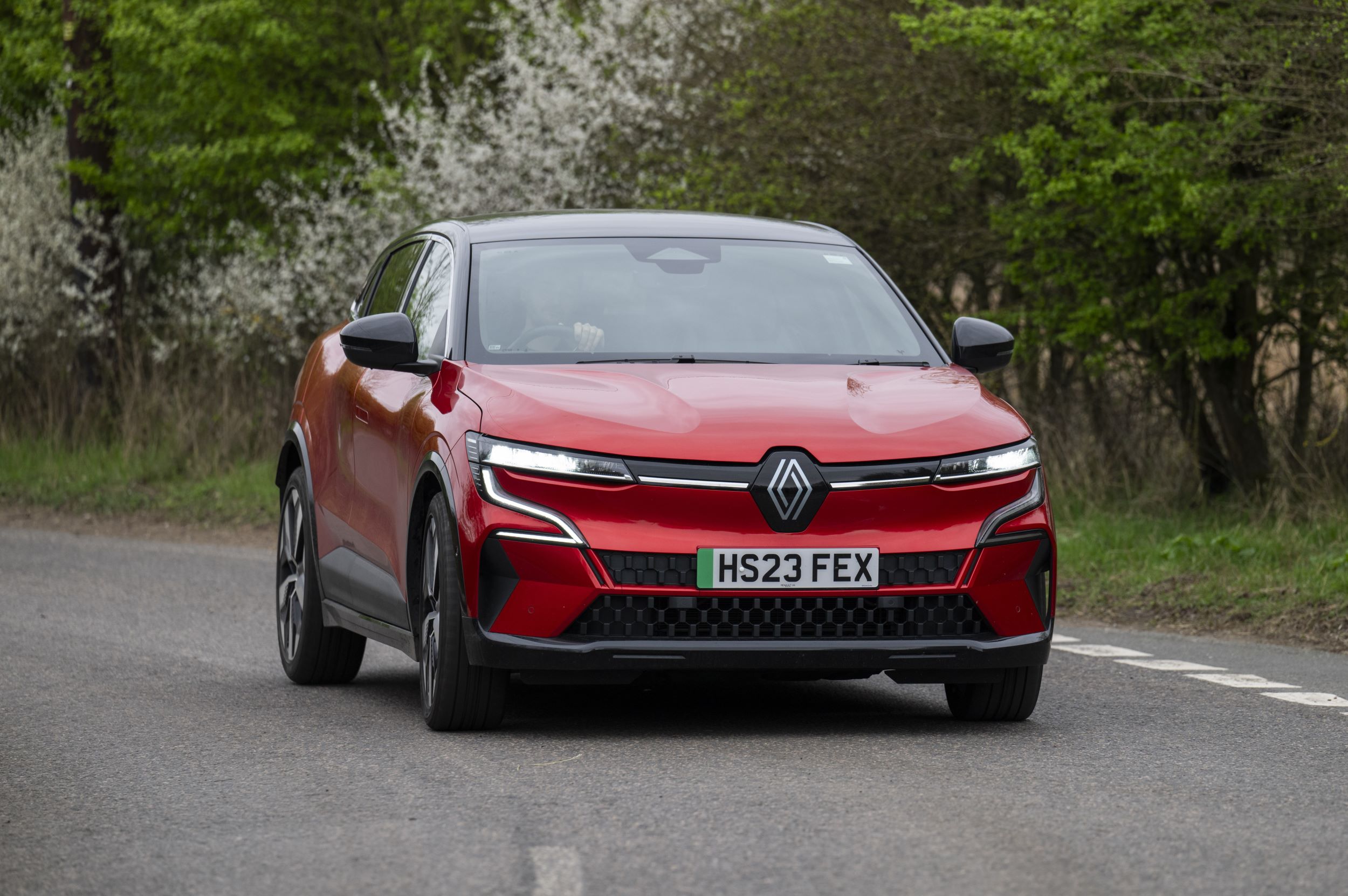Renault Megane E-Tech Review 2024 | CARWOW LEASEY