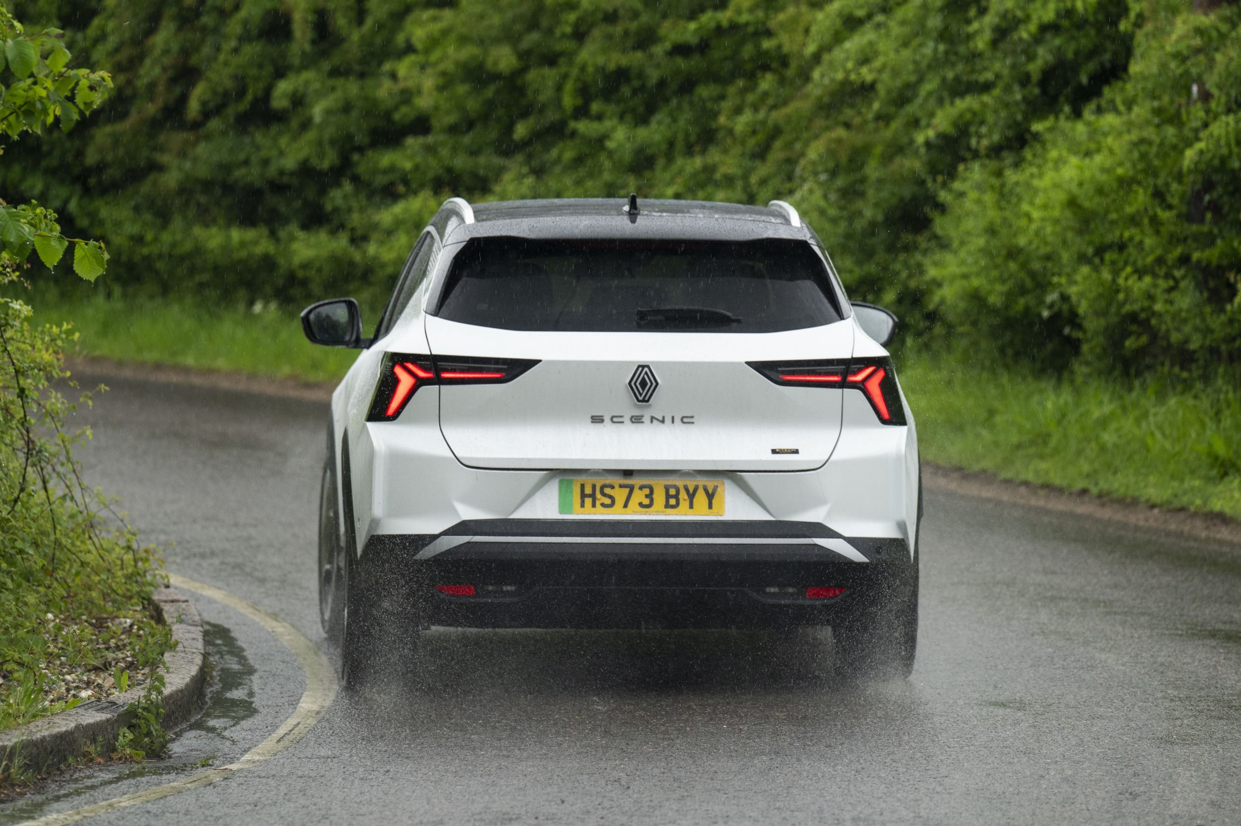 Renault Scenic E-Tech Review 2024 | CARWOW LEASEY